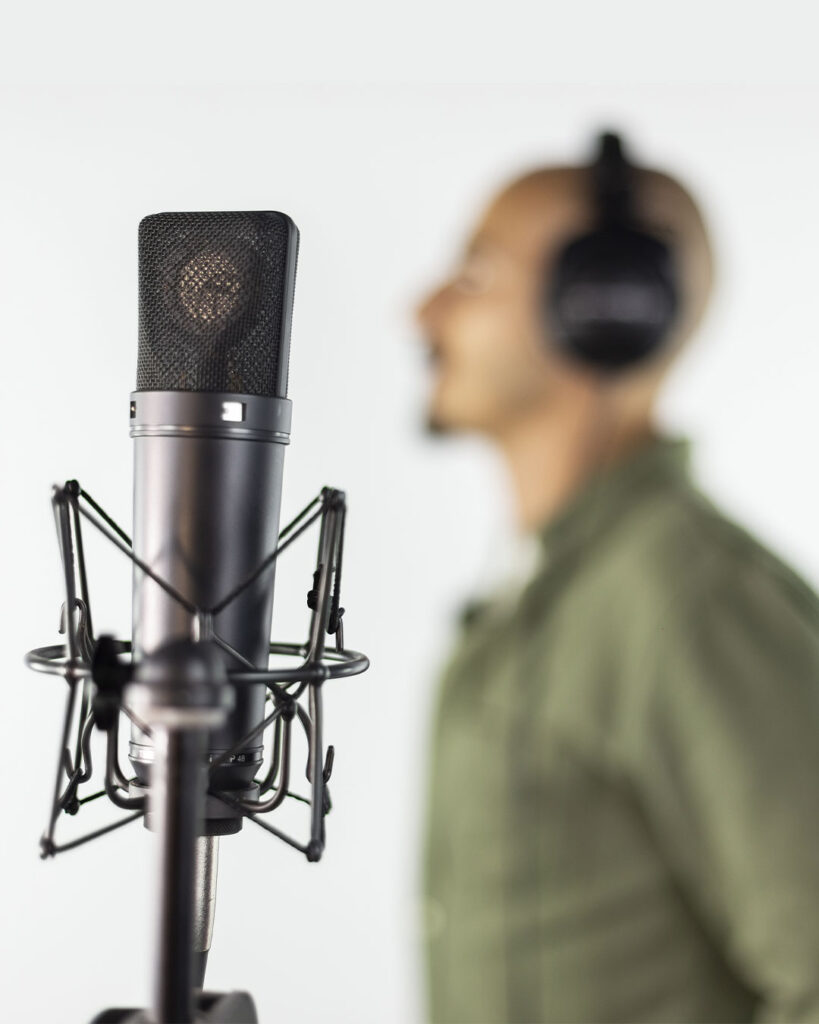 Spot profumi: analisi di tre narrazioni pubblicitarie - kortocircuito